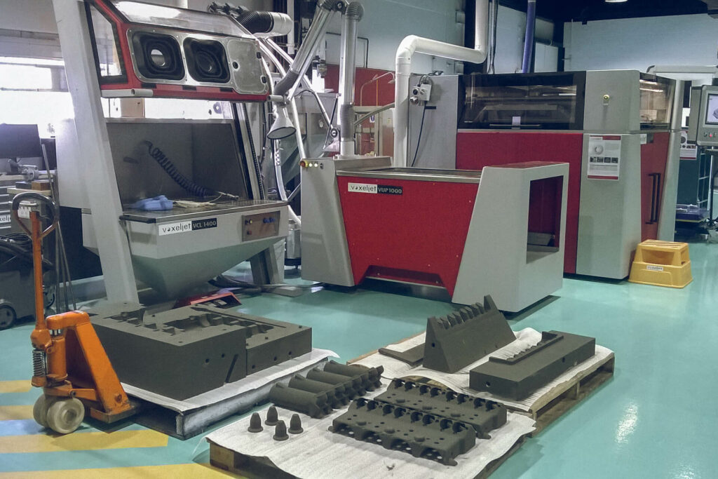 3D printed sand mould for a vintage car engine block | voxeljet