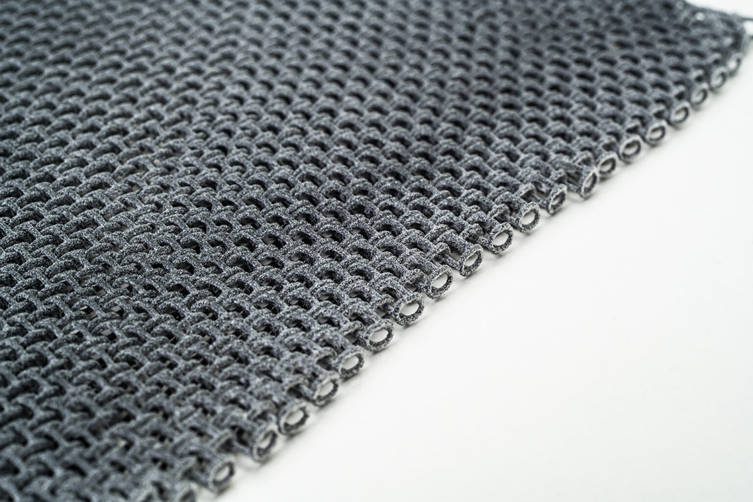 High-speed sintering of 3D polymer parts| voxeljet